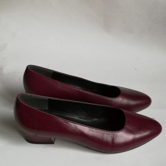 Shoes | Siamanto Burgundy Red Low Block Heel Work Shoes | Poshmark